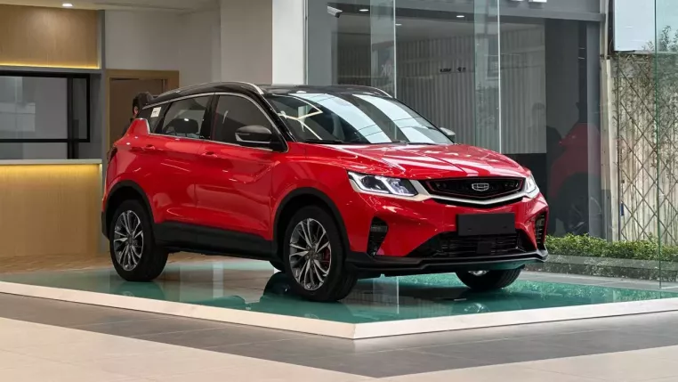 Nhỉnh hơn 500 triệu, Geely Coolray có gì để cạnh tranh với đồng hương ...